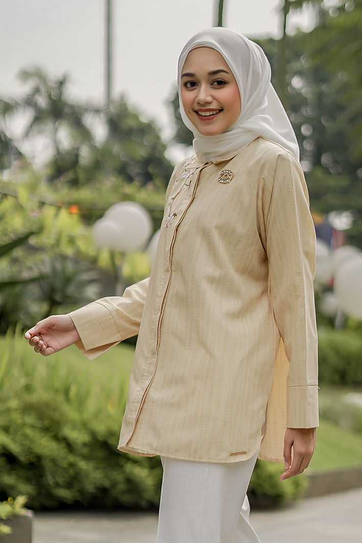 Thea Shirt - ZYTADELIA